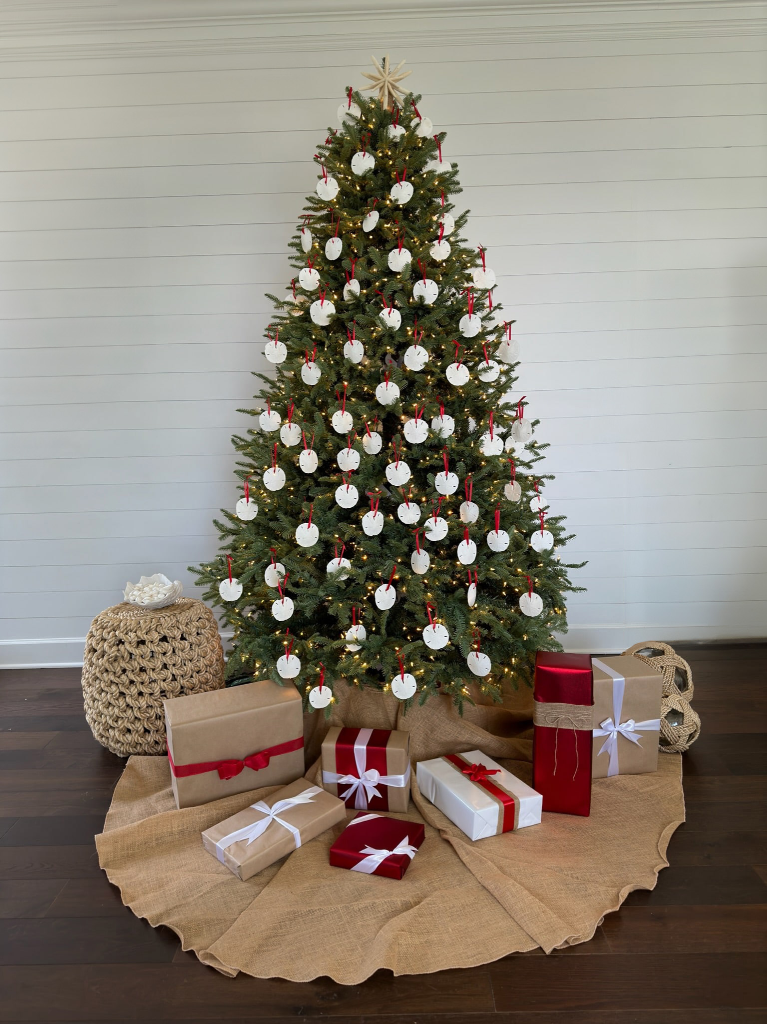 Luxury & Coastal Christmas Trees | Customizable Designs | LÄKA HOLIDAY ...